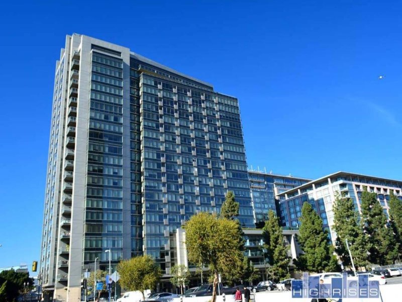 RETAIL AND CORPORATE - Paramount Tile